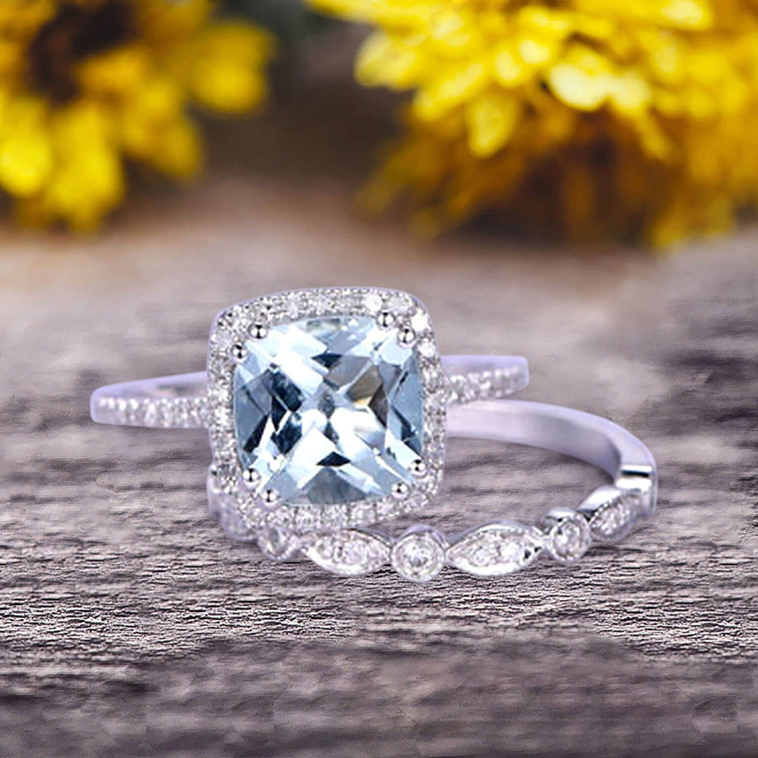 Aquamarine cushion cut engagement ring store